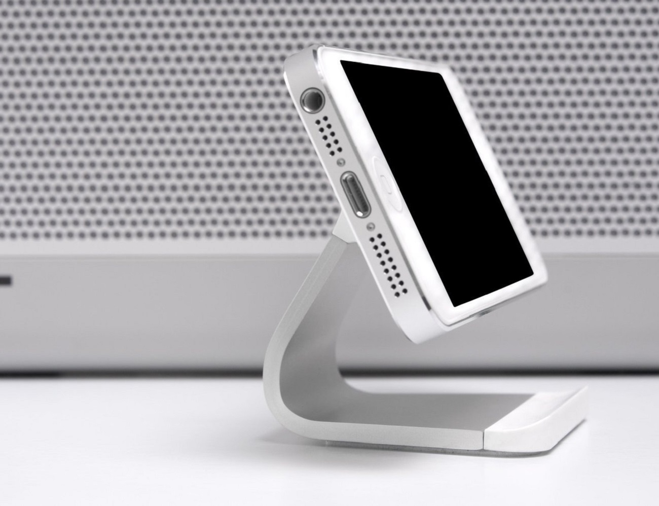 Milo Stand - For Most Smartphones by BlueLounge | Key Features, Price ...
