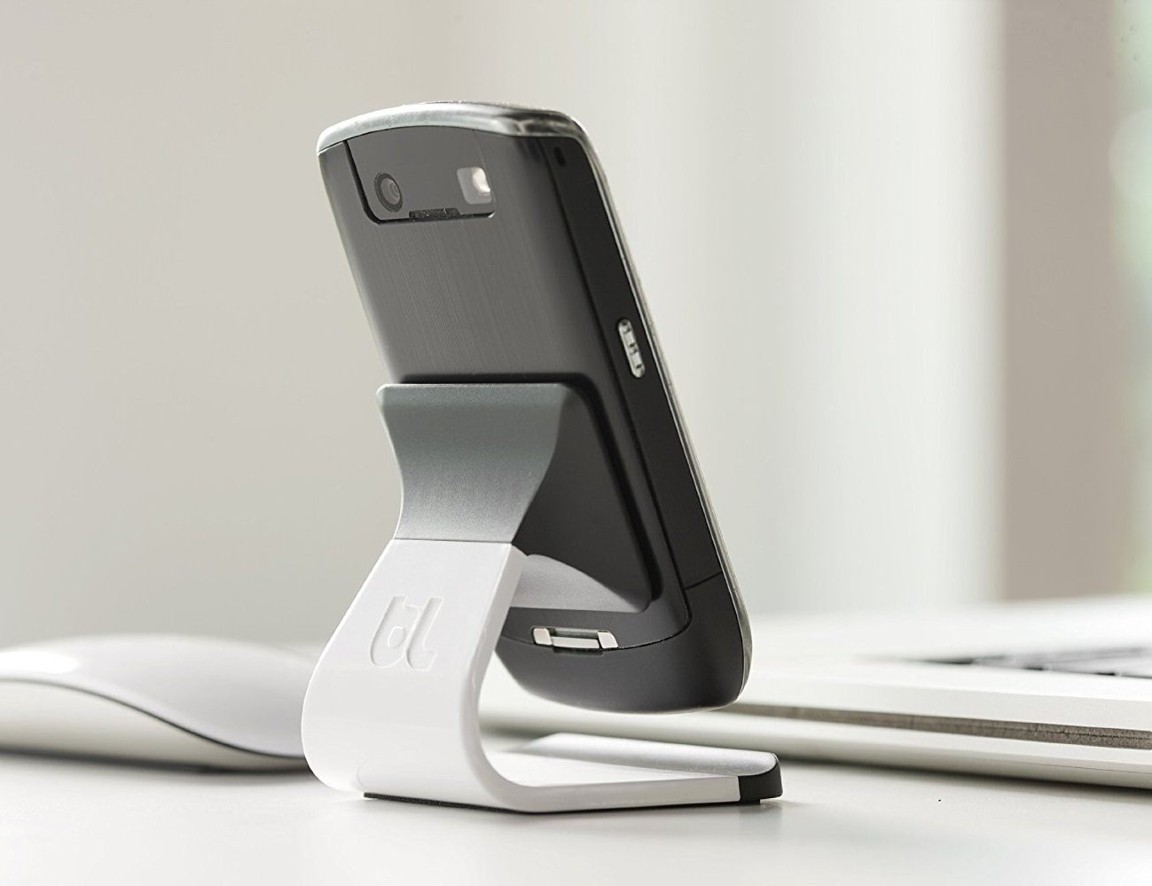 Milo Stand - For Most Smartphones by BlueLounge | Key Features, Price ...