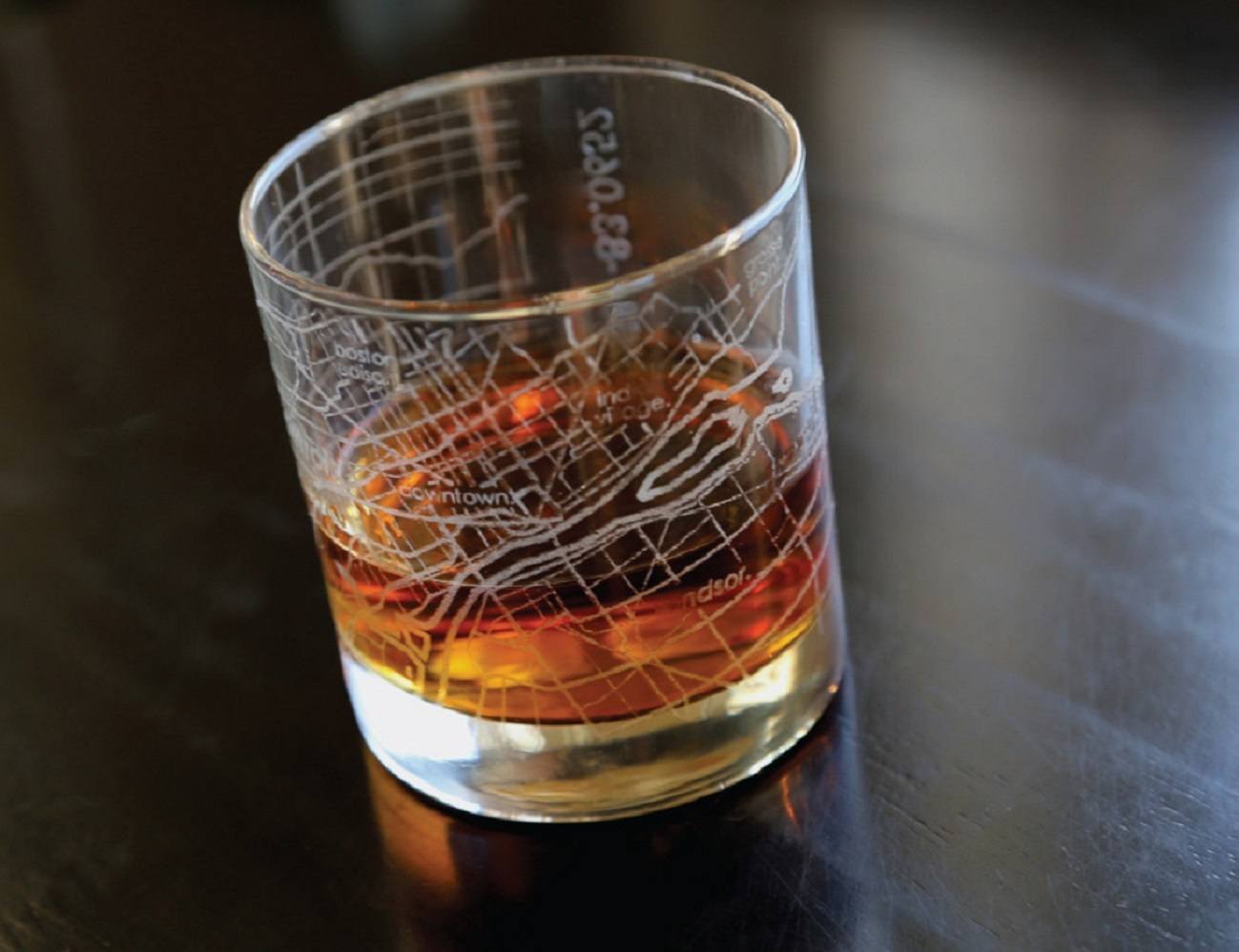 Maps Rocks Glass - With Street Maps of Various Cities | Key Features ...