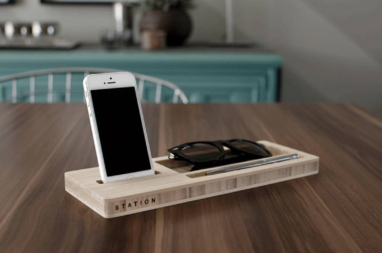 Classic Station - Desk Caddy for your Keys, Phone, and Wallet | Key ...