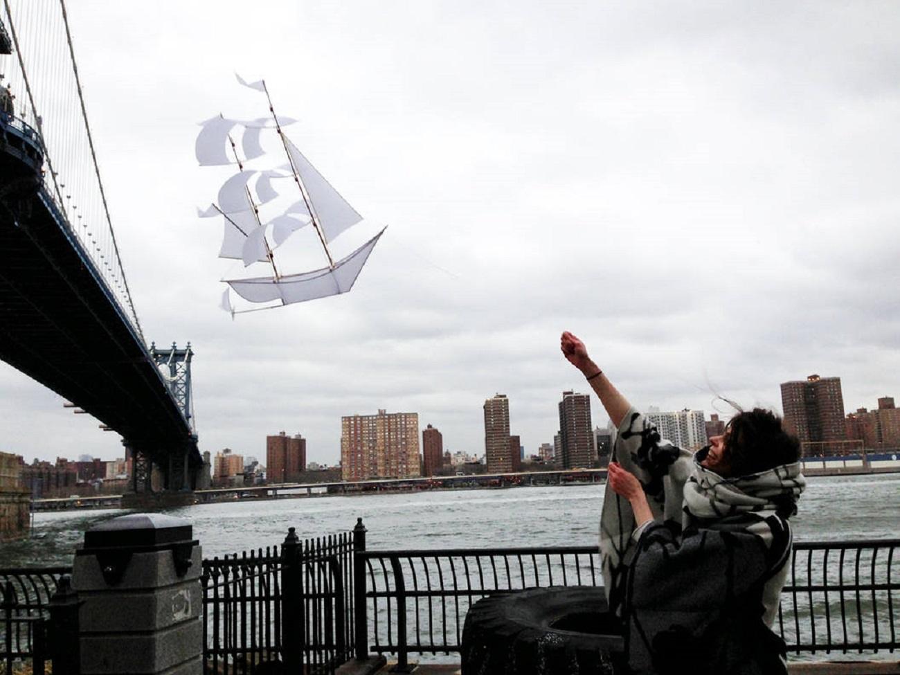 Sailing Ship Kite | Key Features, Price & Alternatives