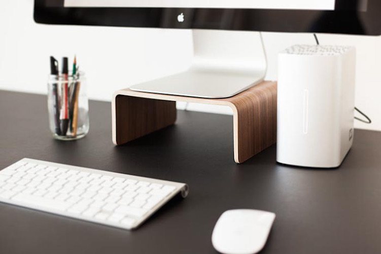 iMac & Display Stand | Key Features, Price & Alternatives