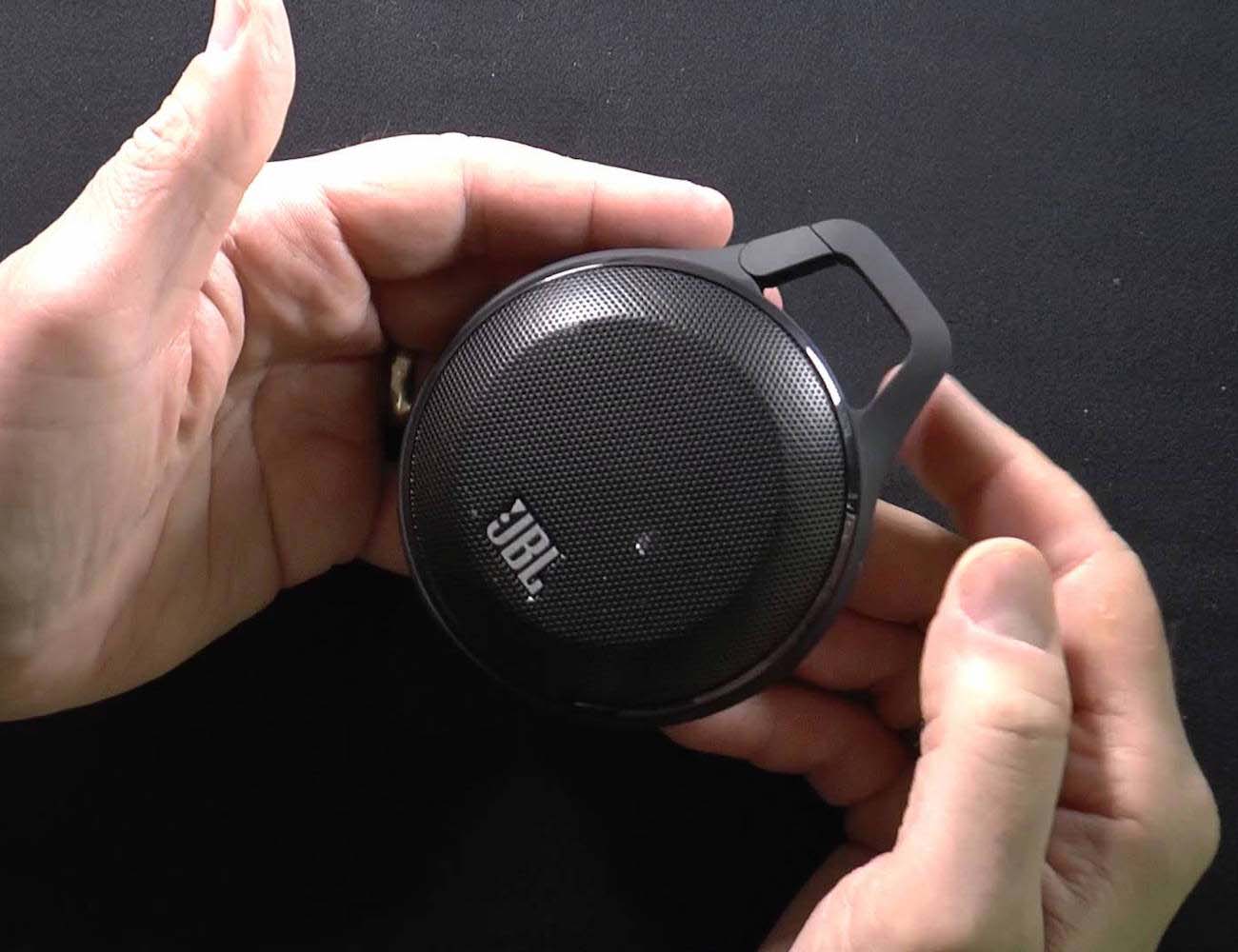 Clip+ - Splashproof Portable Bluetooth Speaker by JBL | Key Features ...