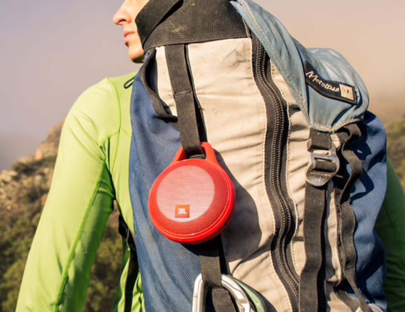 Clip+ - Splashproof Portable Bluetooth Speaker by JBL | Key Features ...