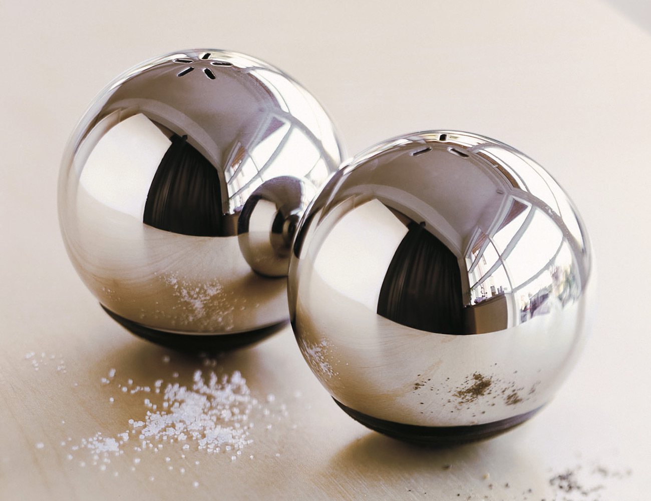 Salt & Pepper Tumblings by Menu | Key Features, Price & Alternatives