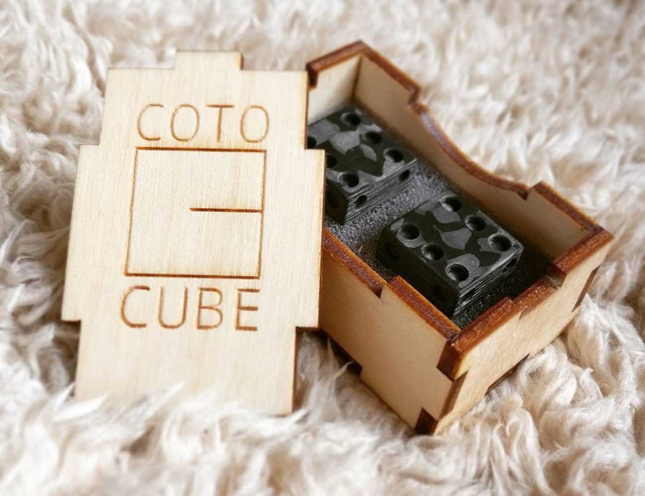 Cotocube - Solid Carbon Fiber Dice | Key Features, Price & Alternatives