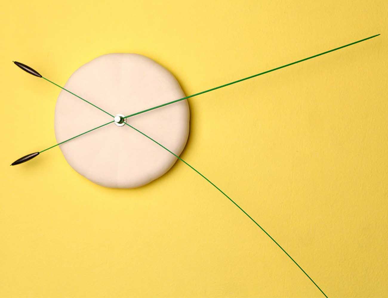 Lithe Clock - With Extremely Long and Flexible Hands — Gadget Flow