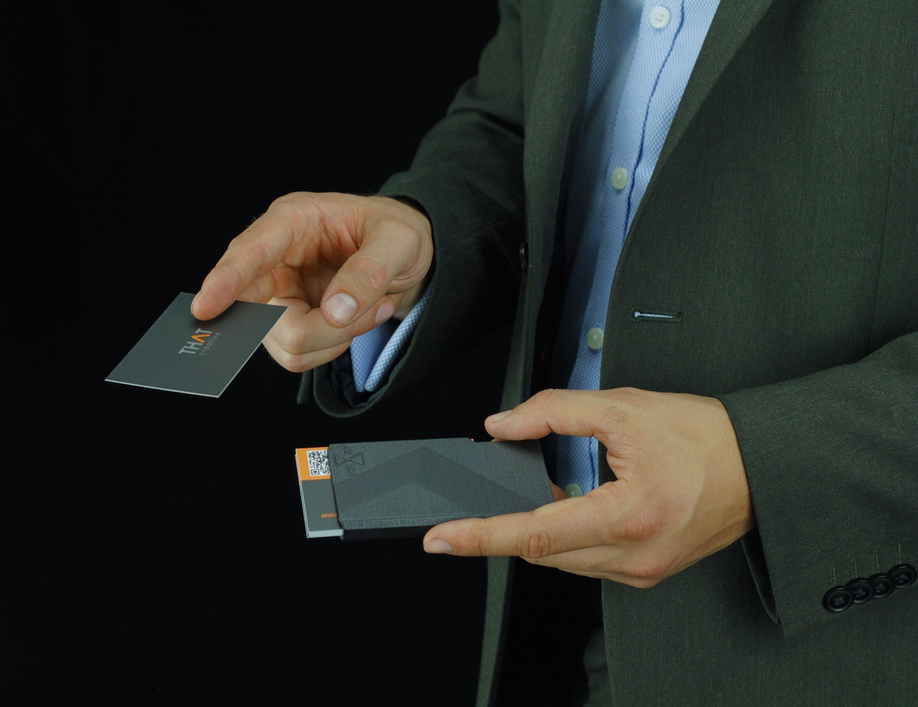 Stealth Wallets - Nighthawk & Spirit » Gadget Flow