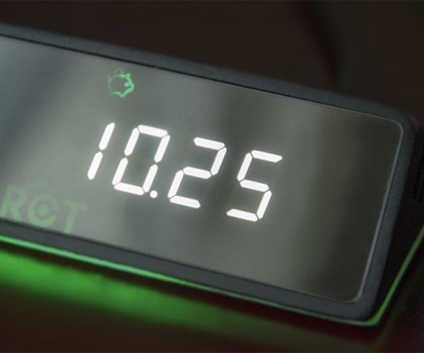 Tixie – The Digital Money Clock — Gadget Flow