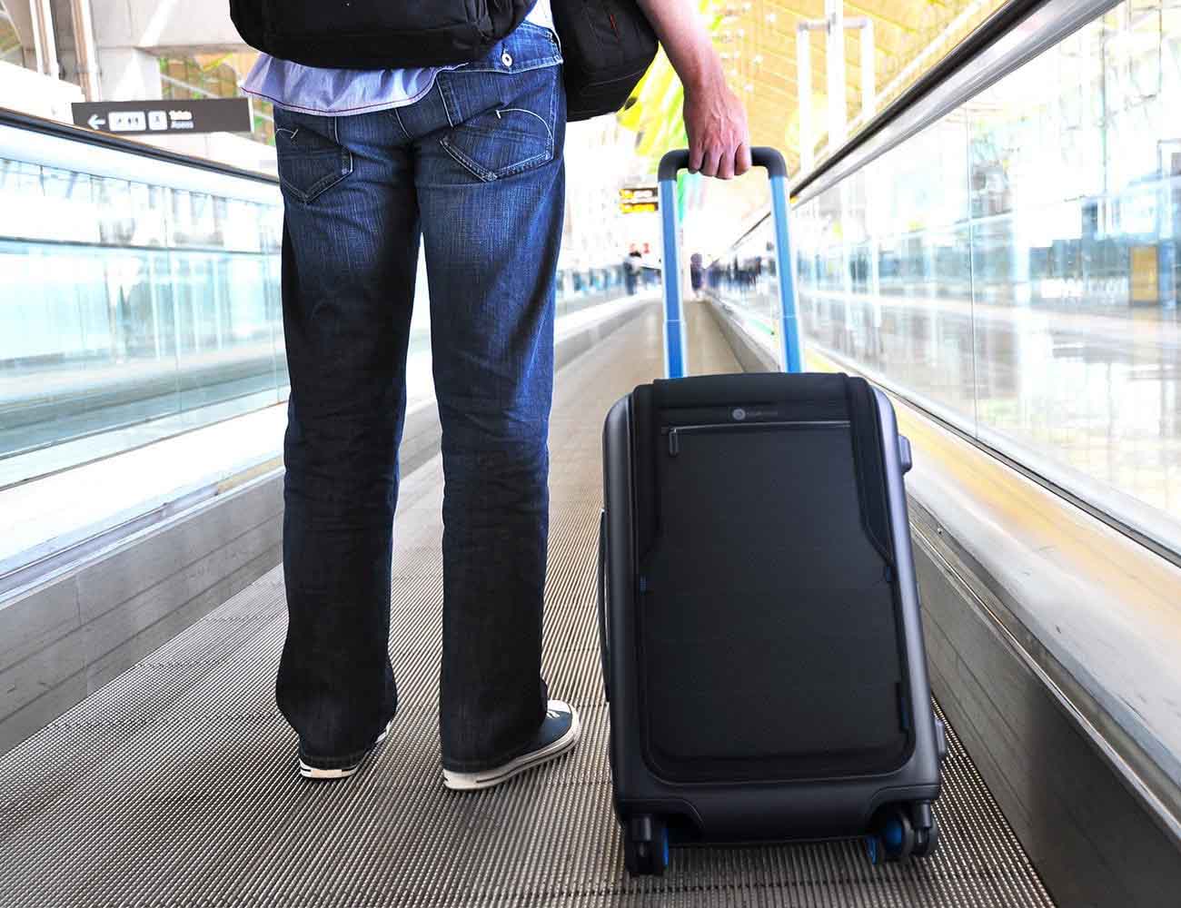 Bluesmart - World's First Smart Luggage | Key Features, Price ...