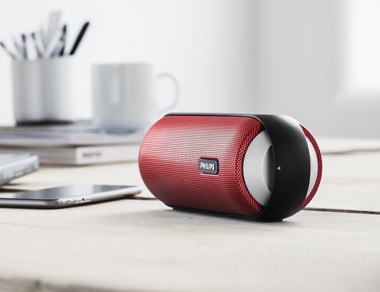 Philips Splash-Proof Wireless Portable Speaker | Key Features, Price ...