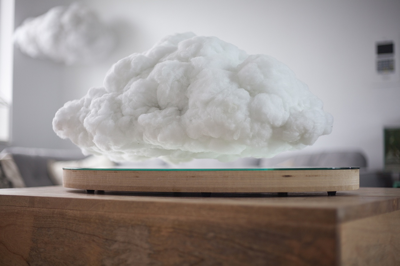 Floating Cloud Display by Crealev | Key Features, Price & Alternatives