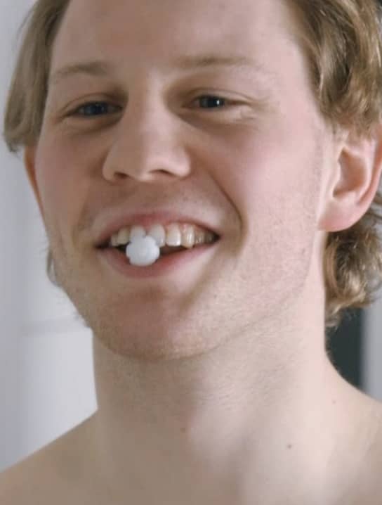 CrossFloss Hands-Free Dental Flosser | Key Features, Price & Alternatives