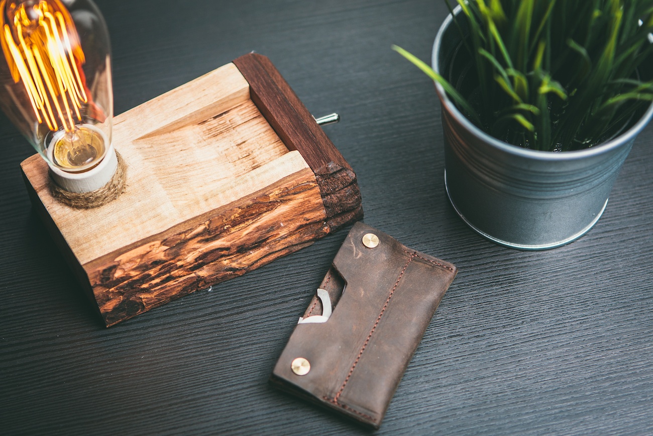 MKC Slim Everyday Carry Wallet | Key Features, Price & Alternatives