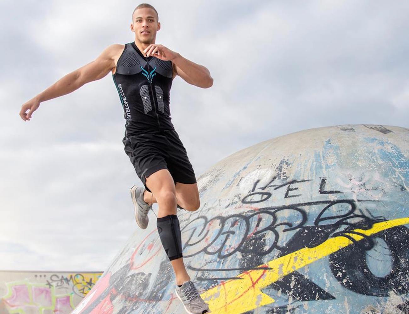 ANTELOPE.SUIT Muscle Activating Smartsuit | Key Features, Price ...