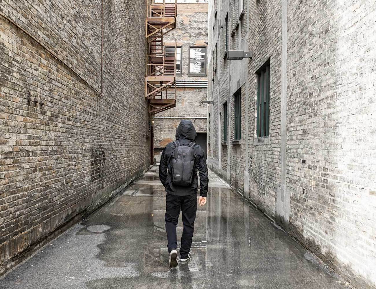 KeySmart Urban21 Premium Commuter Backpack | Key Features, Price ...