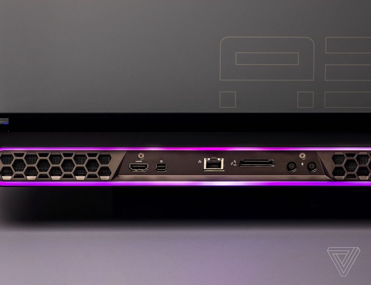 DELL Alienware Area-51m R2 gaming laptop is totally customizable