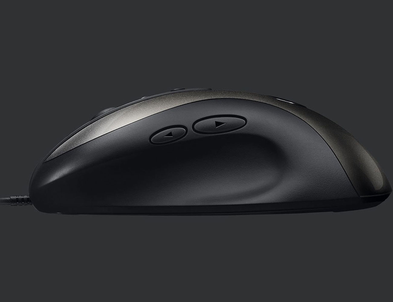 The MX518 is a modern version of the iconic gaming mouse