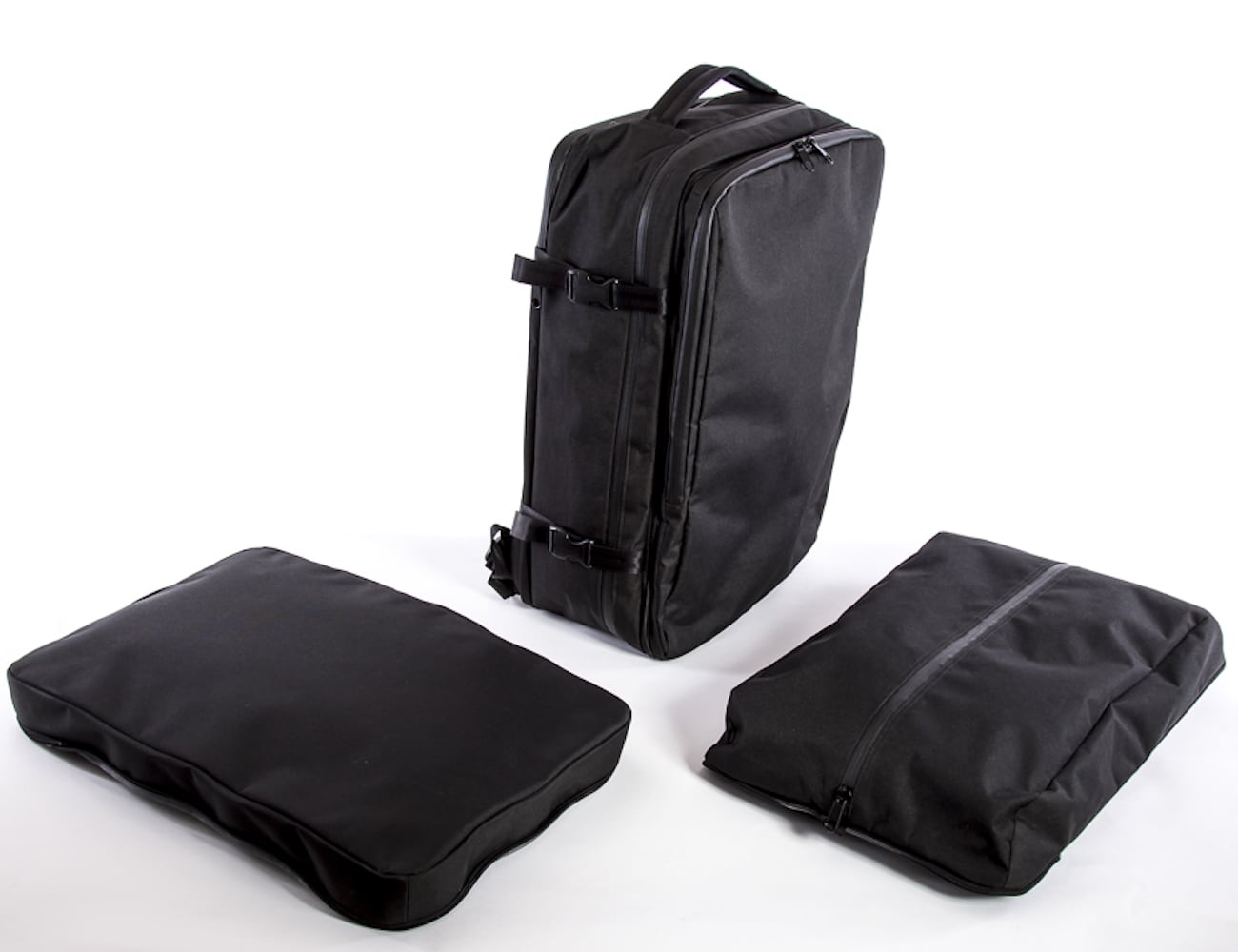 PAC-ONE is a modular travel backpack that you can easily customize