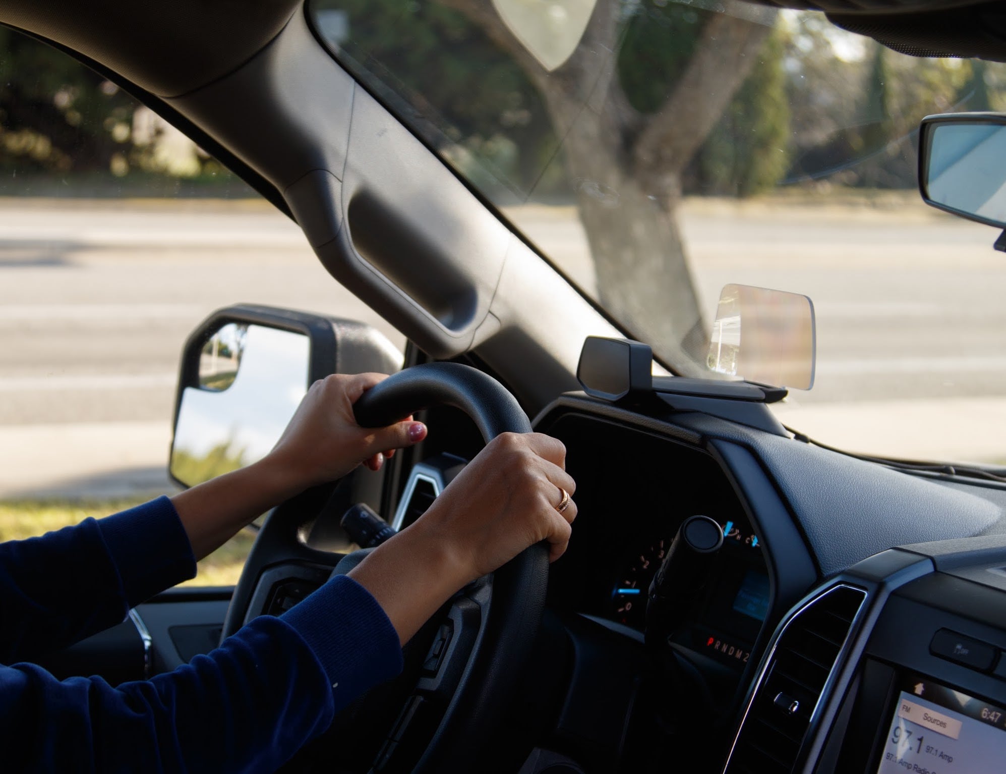 HUDWAY Drive delivers everything you need at an affordable price