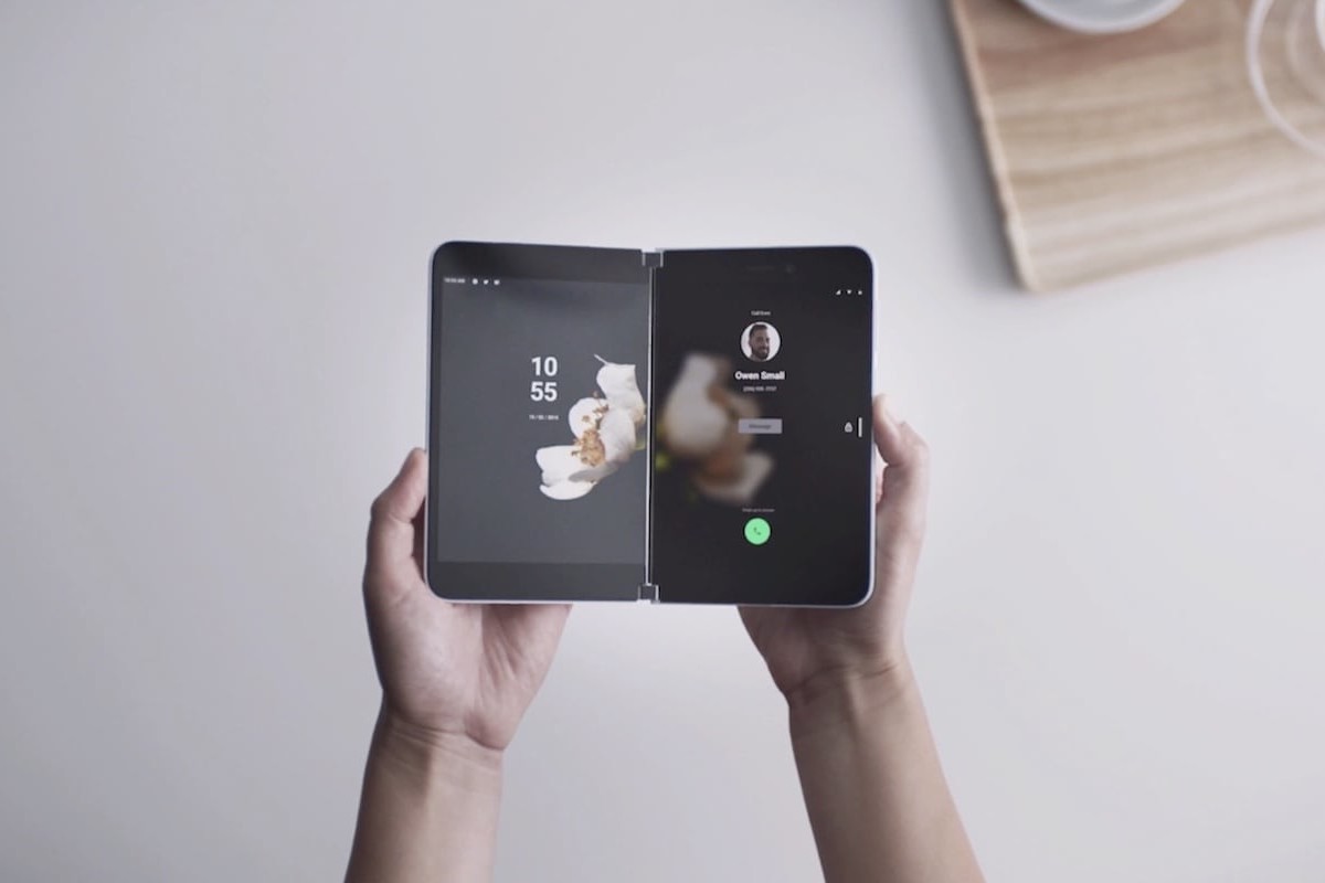Microsoft Surface Duo dual-screen folding smartphone is like a tablet ...