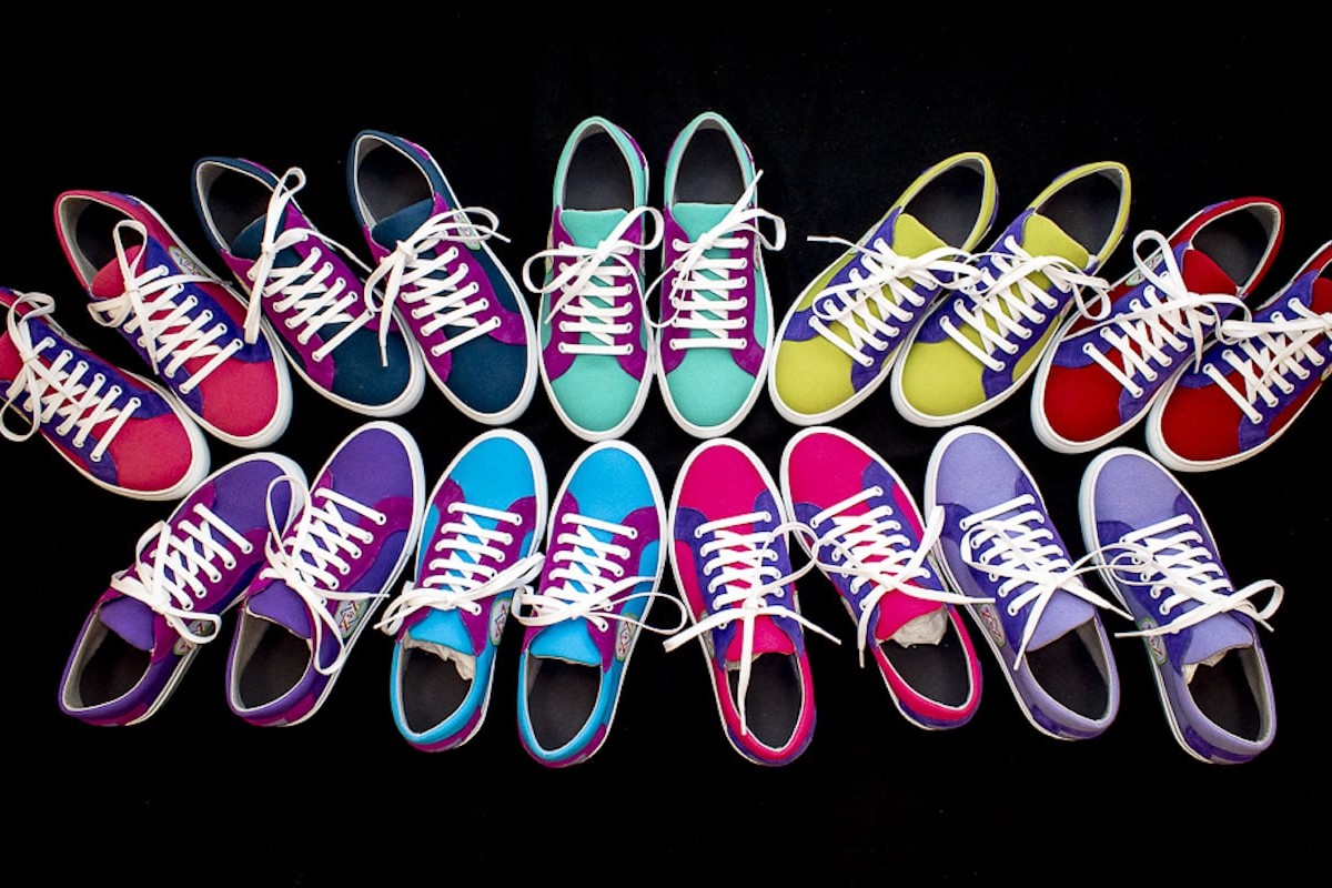 These Colorful Unisex Sneakers Come in 9 2-Tone Options