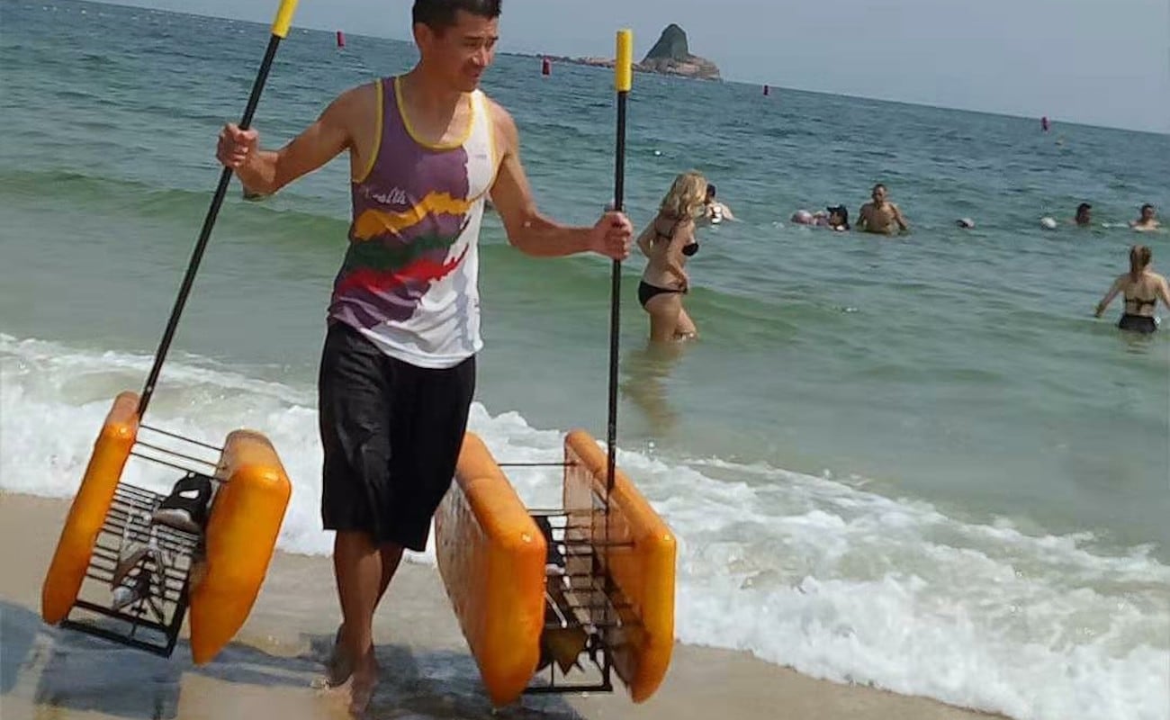 This Super-Light Beach Toy Lets You Walk on Water