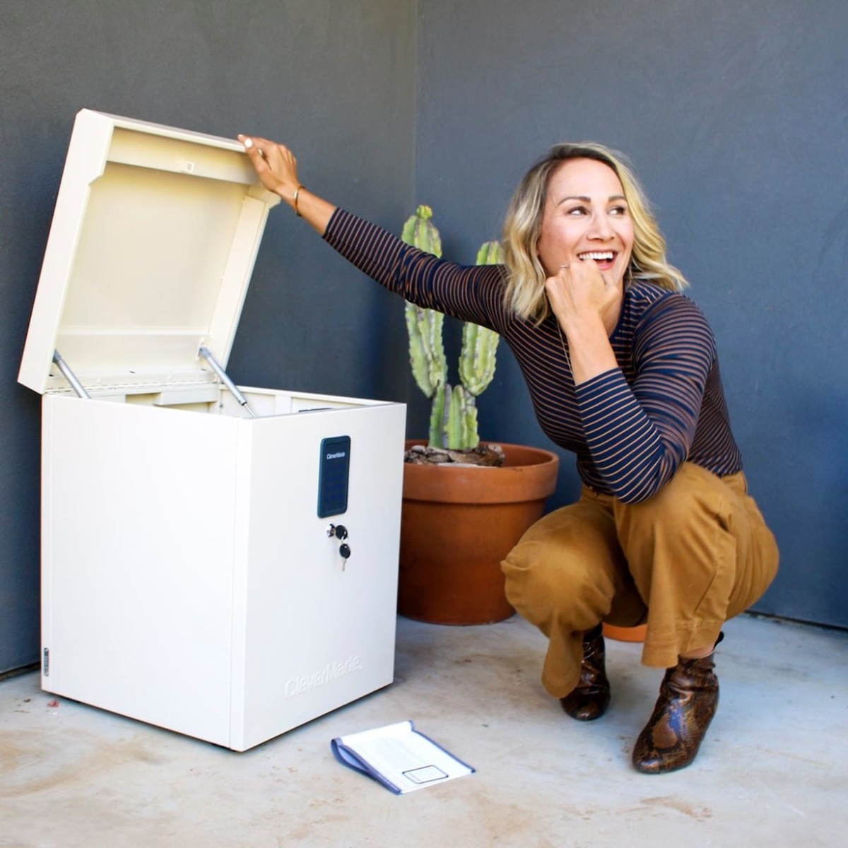 Clevermade LockBox package locker protects your deliveries from theft ...