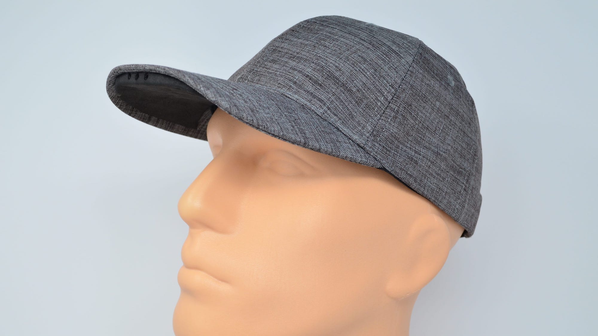 Cynaps open-ear headset cap features a light and wireless charging