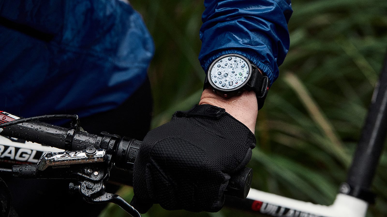 This Outdoor Multisport Watch Has an Always-On Display