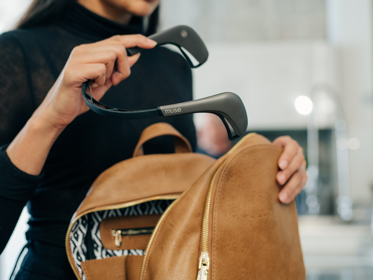 This Meditation Headband Helps You Feel Calm and Relaxed