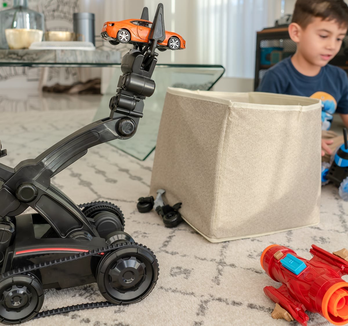 This Trainable Robot Teaches Children How to Code