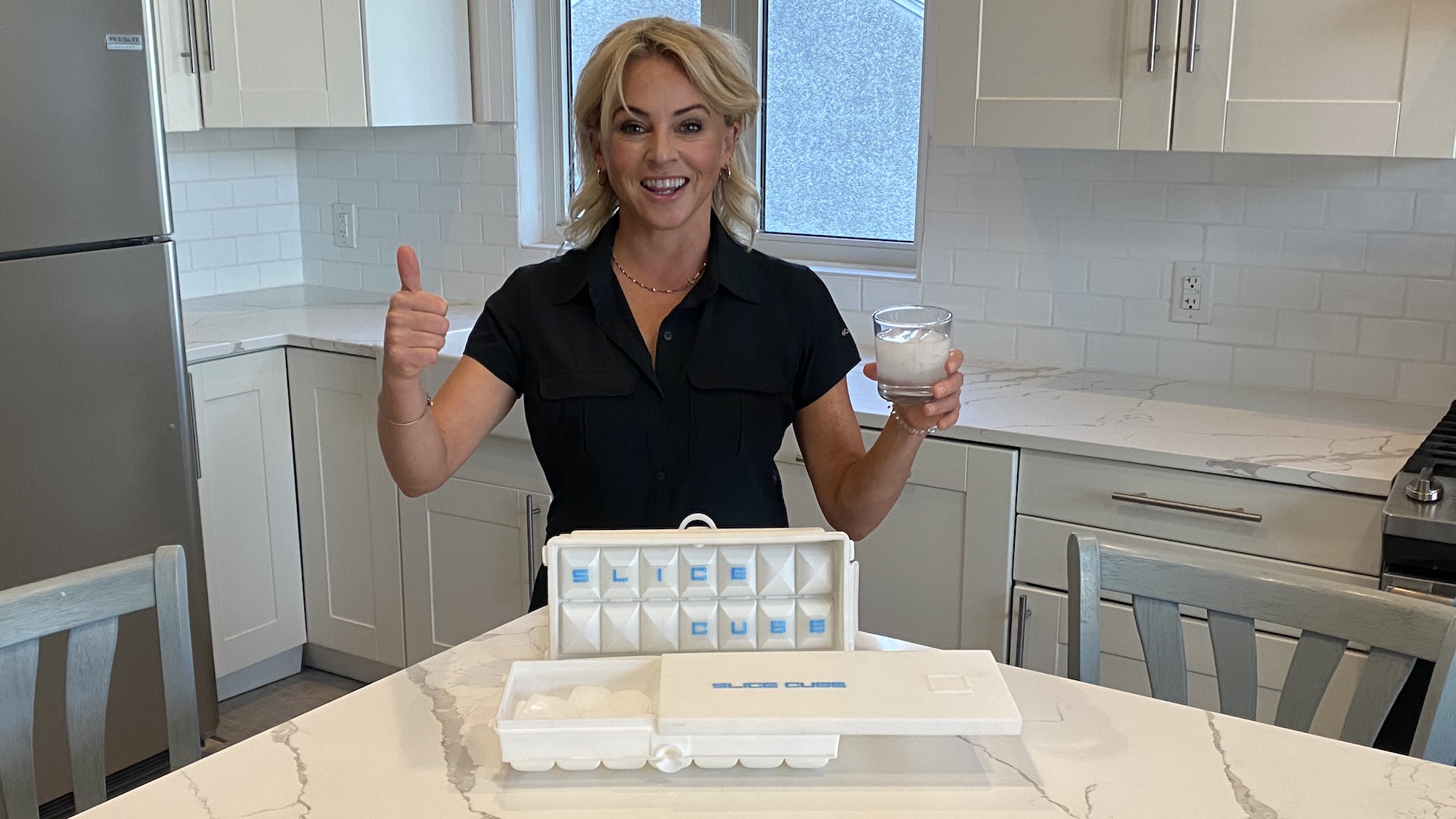 The Slice Cube better ice tray makes 28 large cubes at a time | Key ...