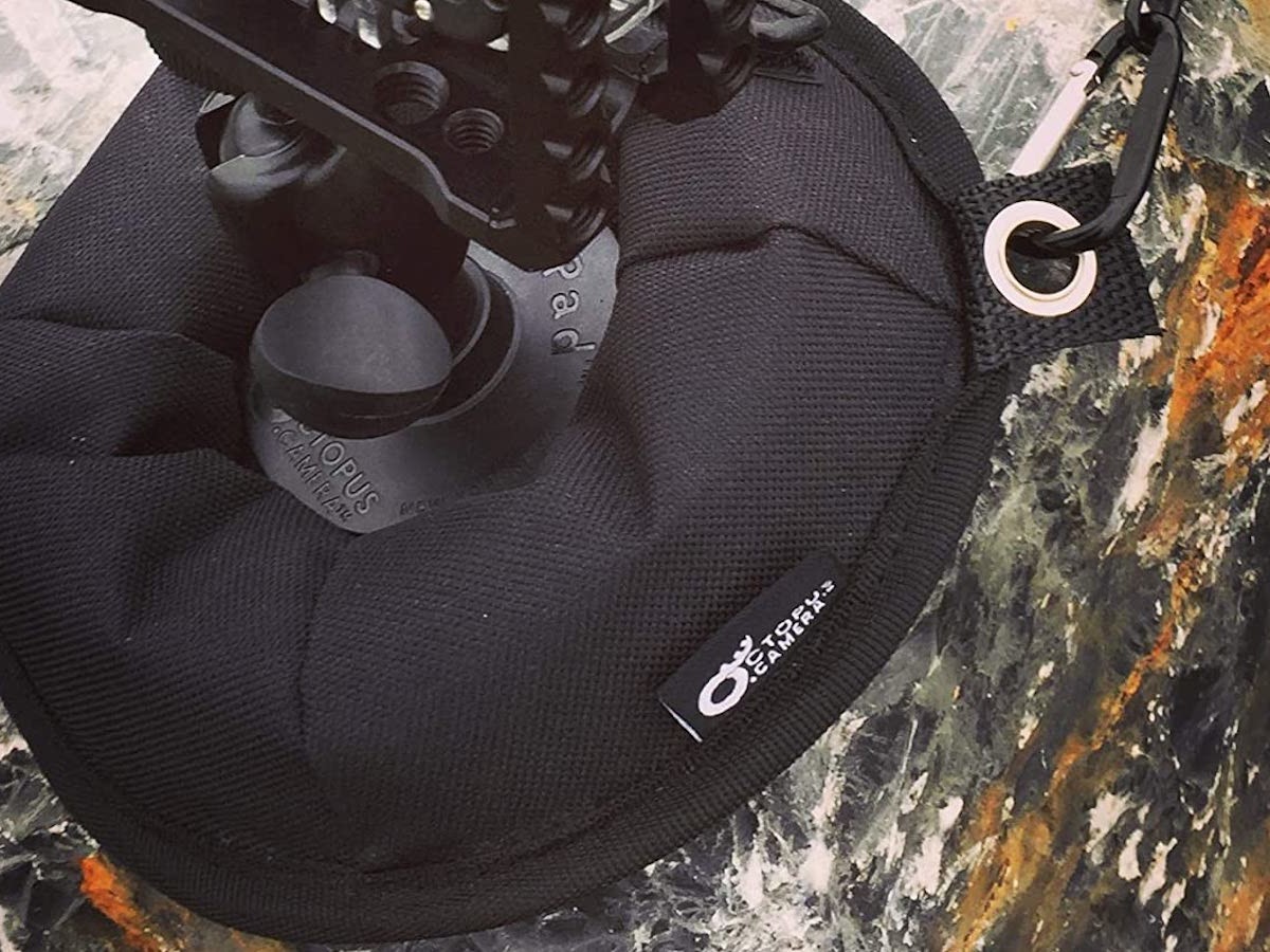 OctoPad universal camera stand acts as a tripod for your phone, camera ...