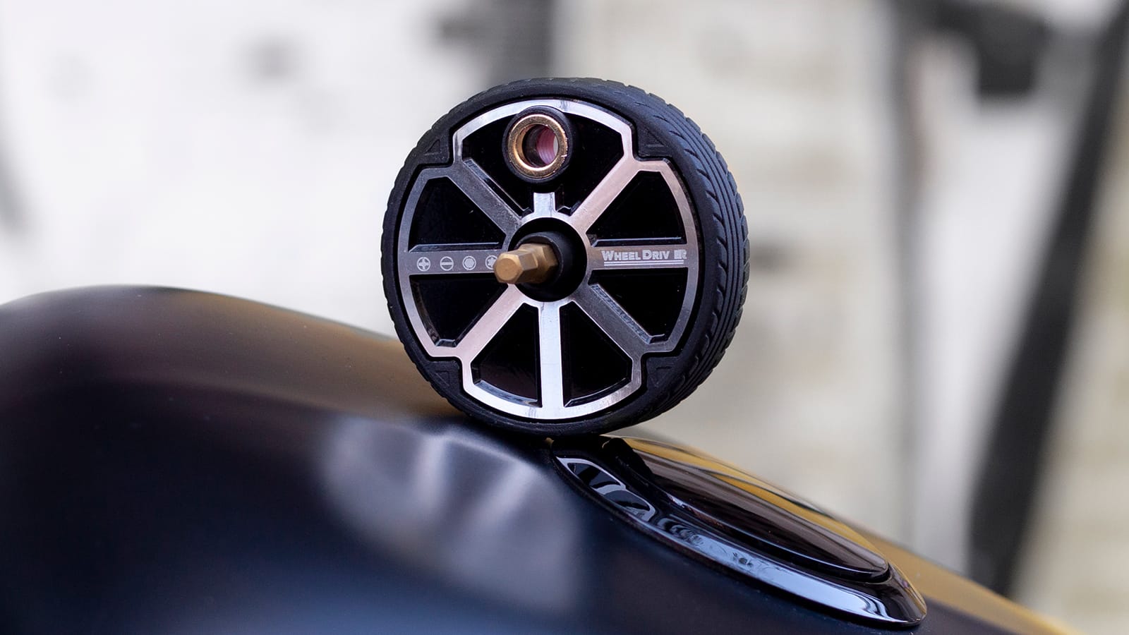 Wheel Driver luxury EDC palm ratchet reinvents the wheel to be even ...