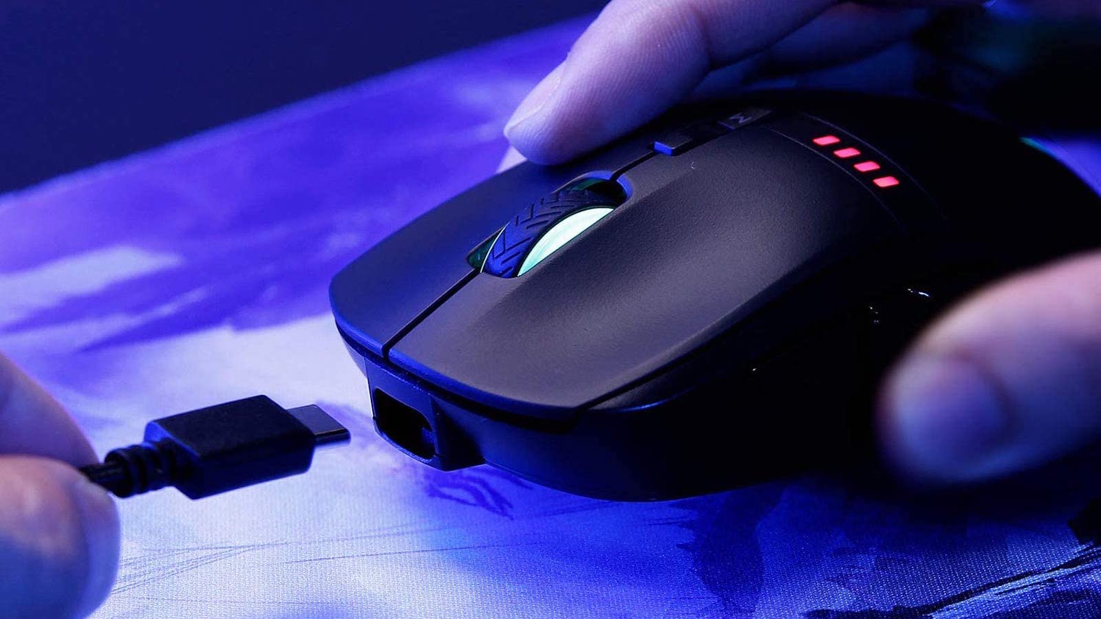 Acer Predator Cestus 350 wireless gaming mouse lets you move with ...