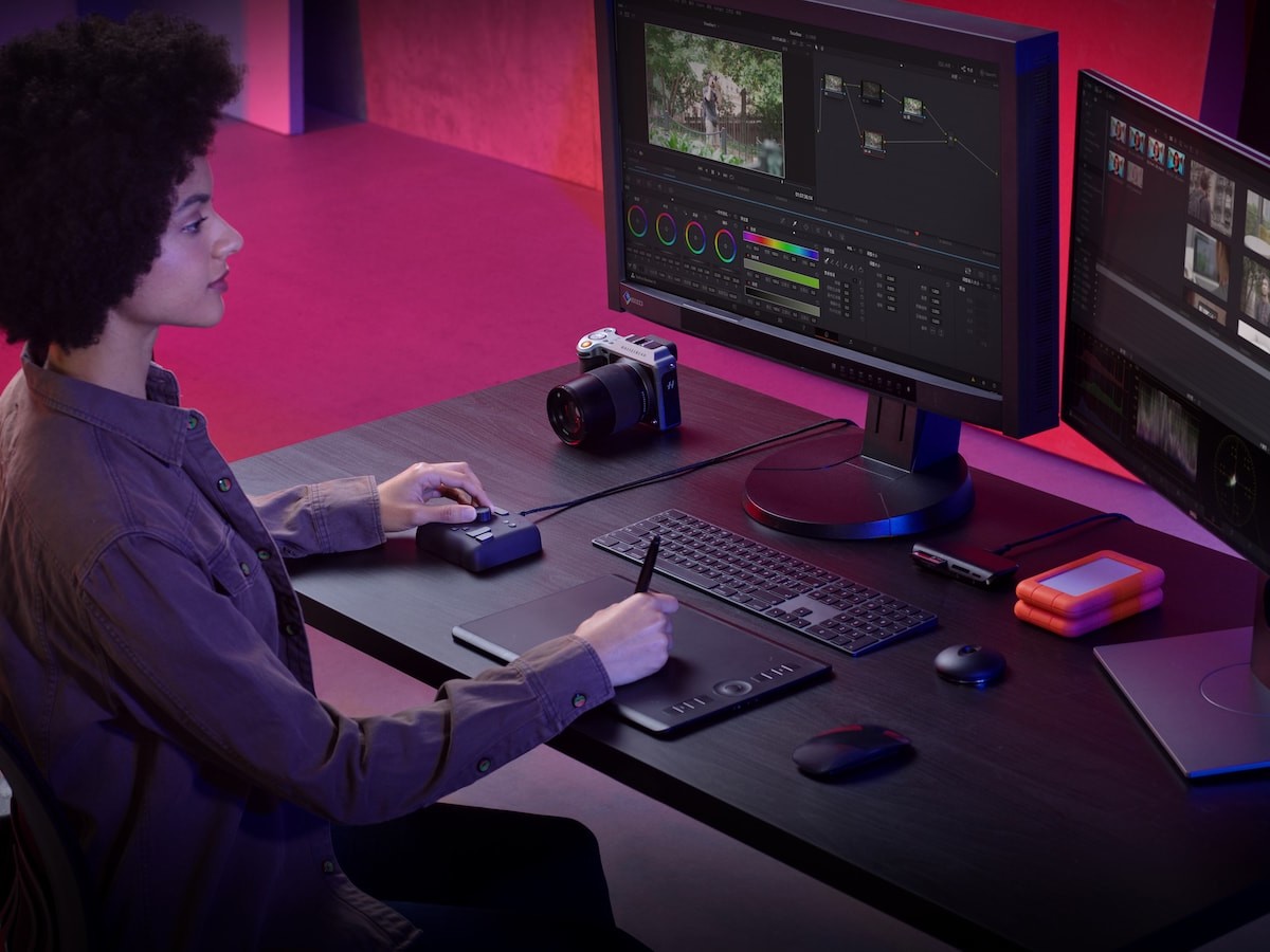 TourBox 2020 controller for creators naturally works with your mouse or ...