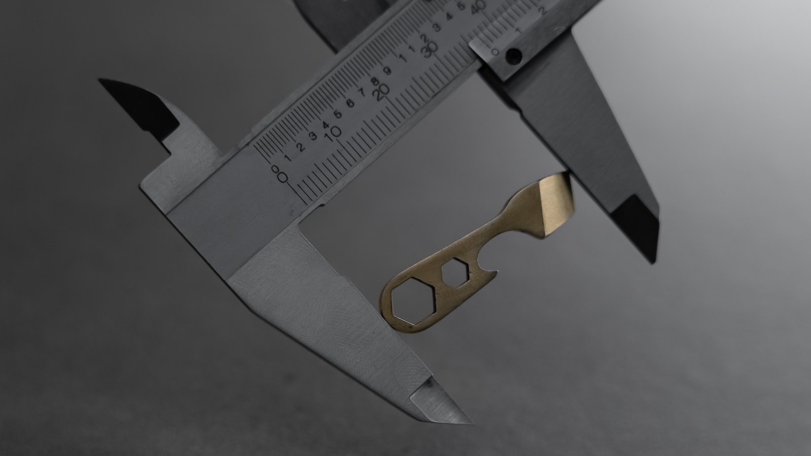 Claw 2.0 tiny multitool does so much at fewer than 2 inches long | Key ...