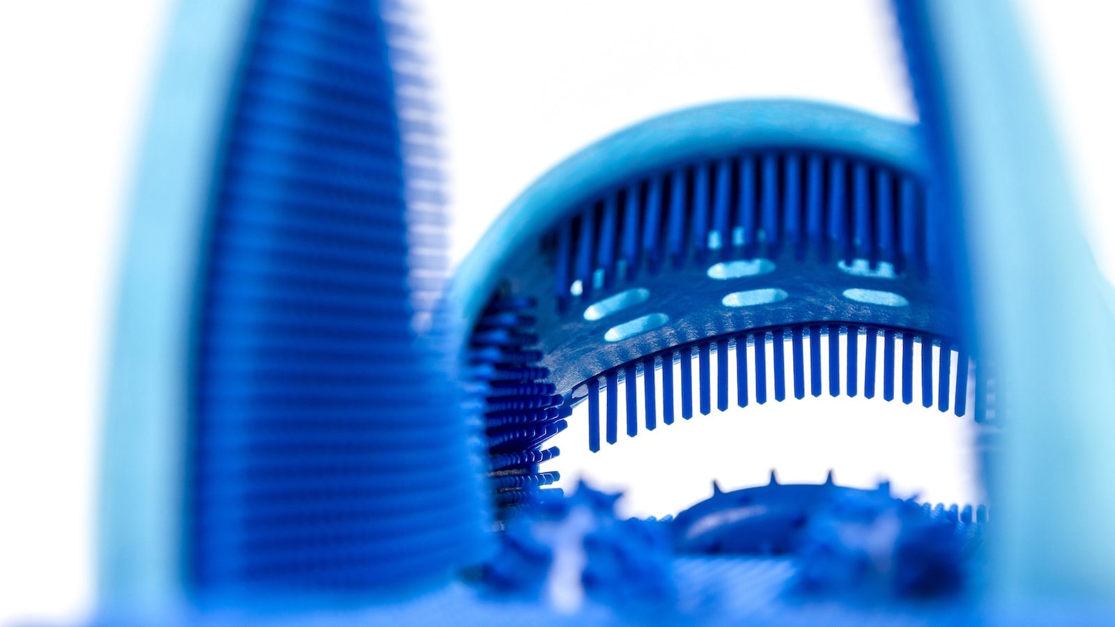 Squeaky Clean Feet foot cleaning shoe comfortably cleans, massages ...