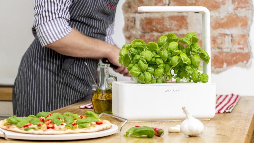 Top 5 smart garden kits to grow your greens at home — Gadget Flow
