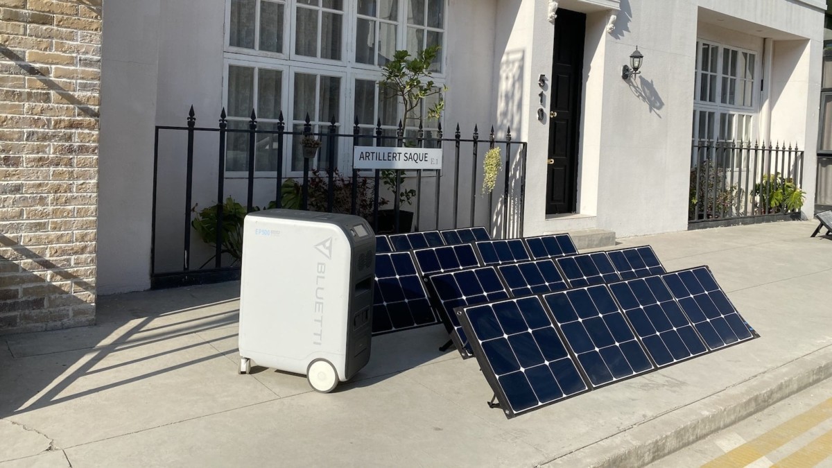 This backup battery system is what you need during a power outage ...