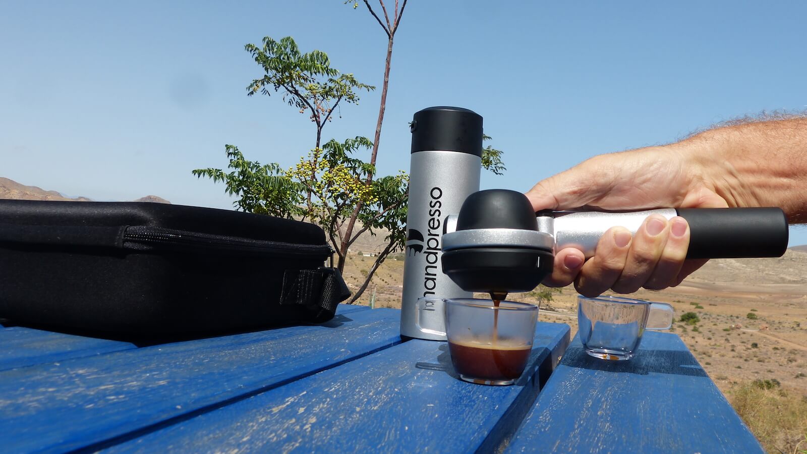 Handpresso Pump manual espresso machine is portable to take wherever ...