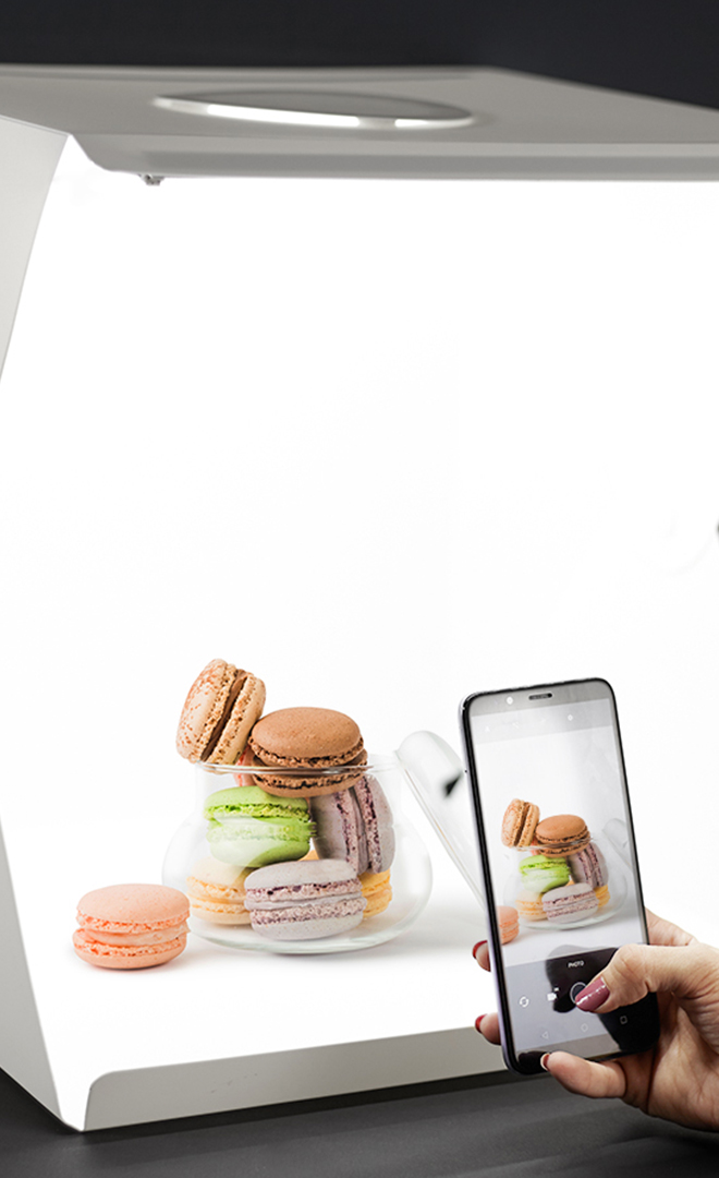 FlashBooth white studio background offers LED lighting with adjustable ...