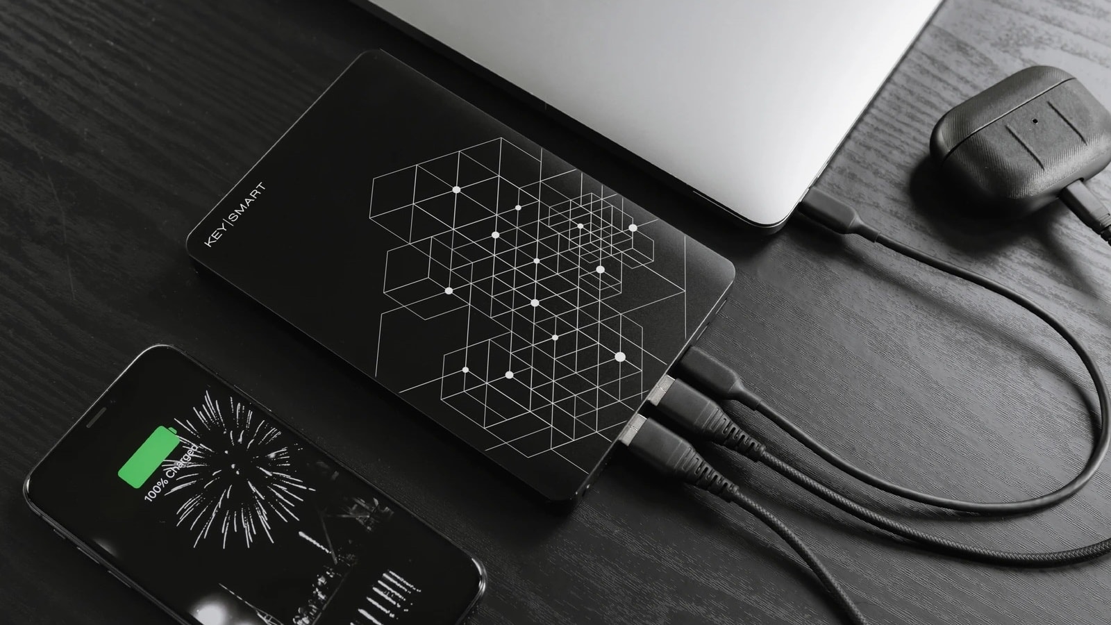 Keysmart Ultimate Charger can fast charge three devices including your ...