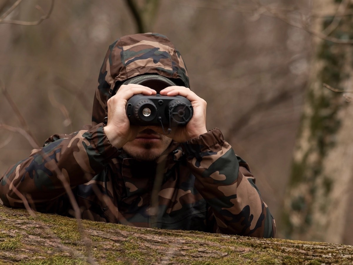 CREATIVE XP Digital Night Vision Binoculars let you see clearly in ...