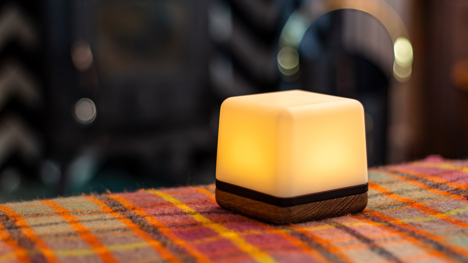 Luma³ relaxation cube reduces stress & boosts your well-being through ...