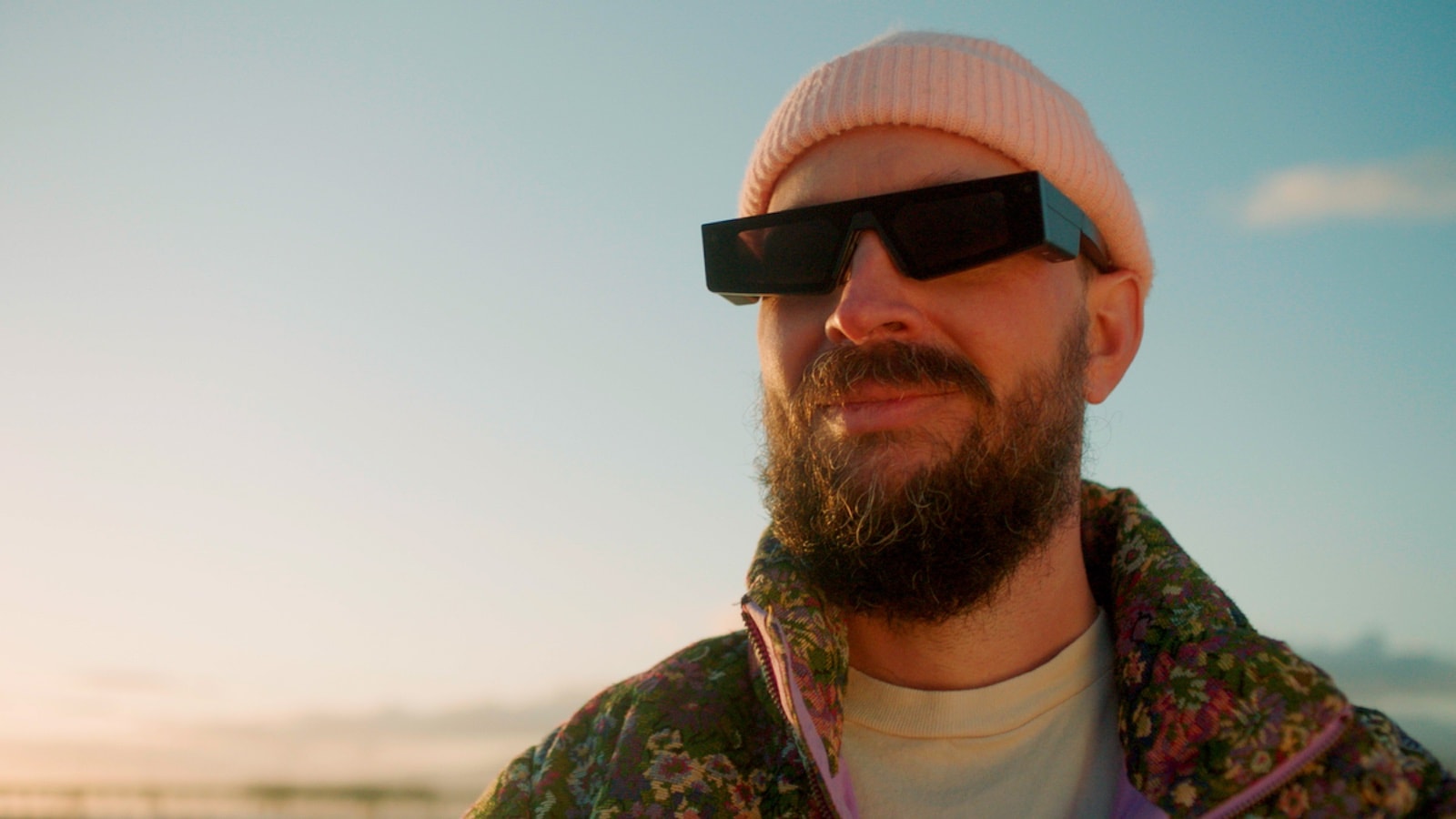 Snap Spectacles 4th Generation lightweight AR glasses have dual 3D ...