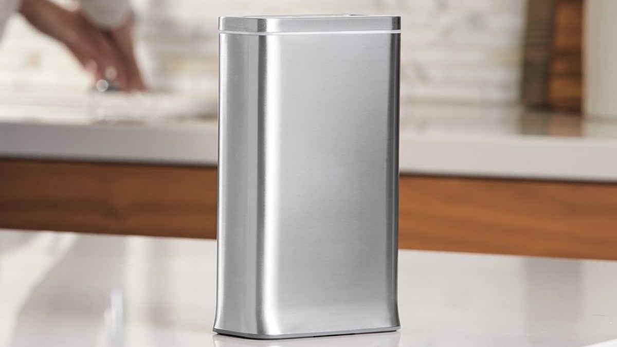 Review: simplehuman cleanstation cleans your phone in 30 seconds