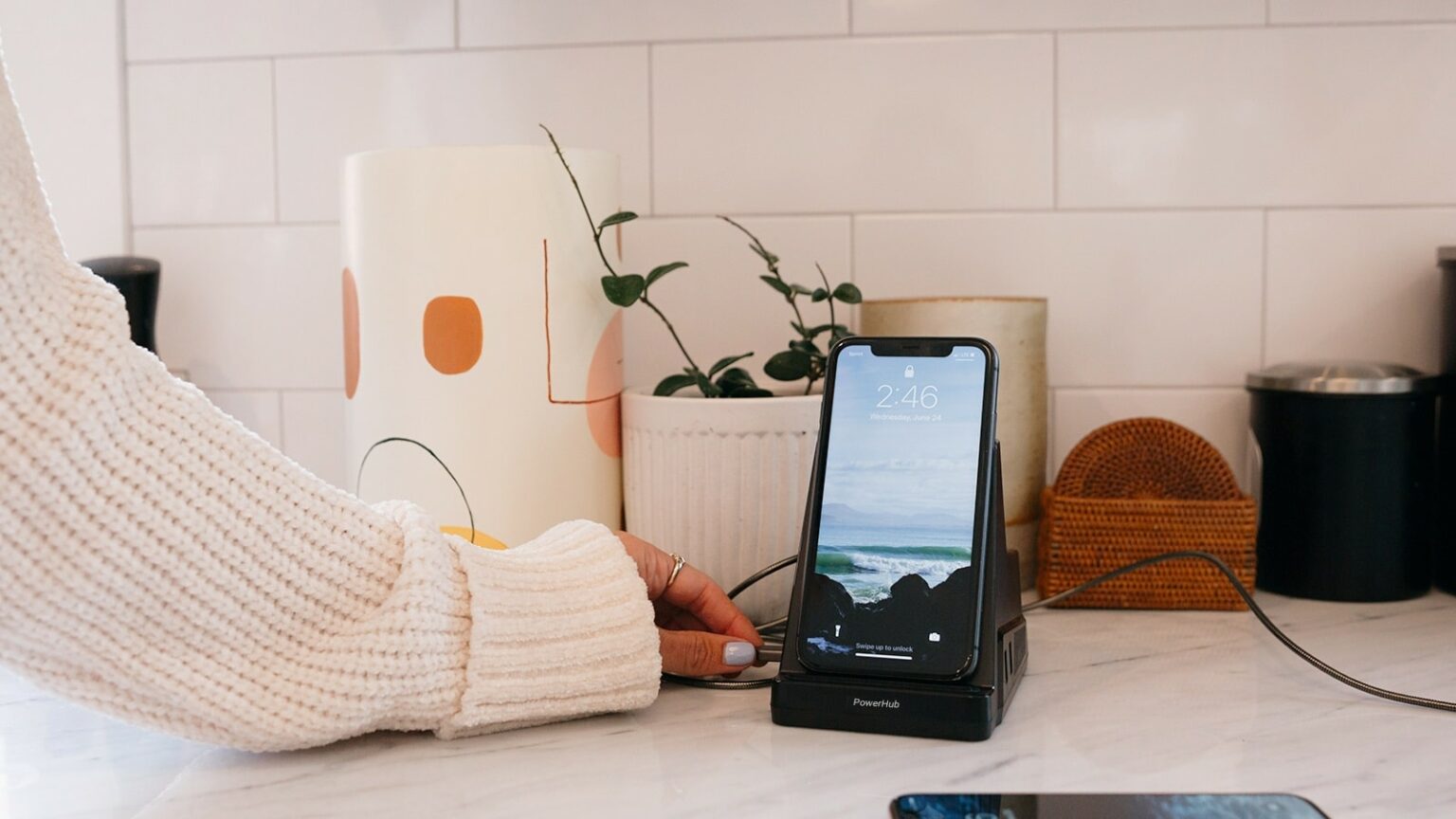 Must-have smart desk gadgets and office accessories — Gadget Flow