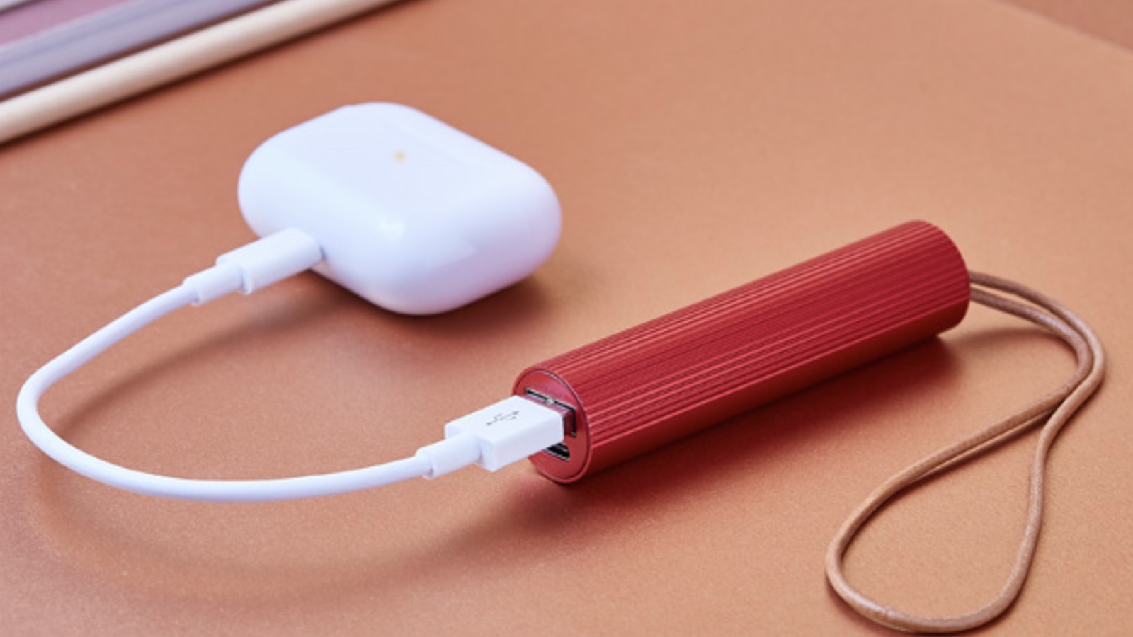 Lexon Fine Tube Power Bank 2 sleek portable charger features a 3,000 ...